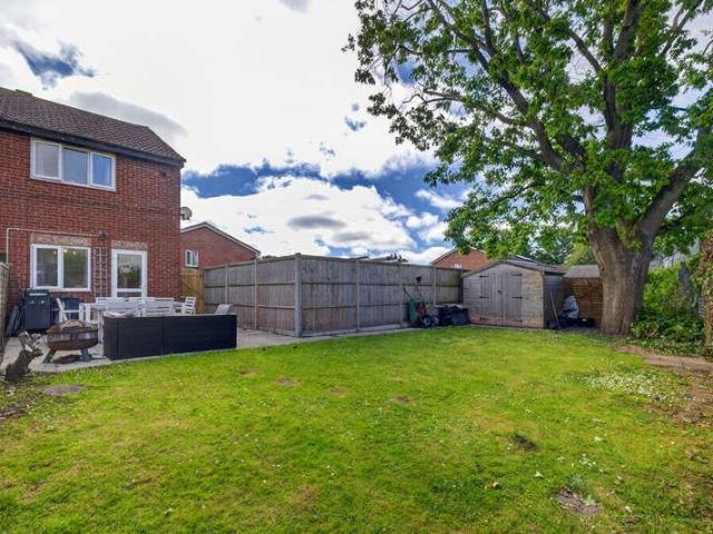 2 bed house for sale