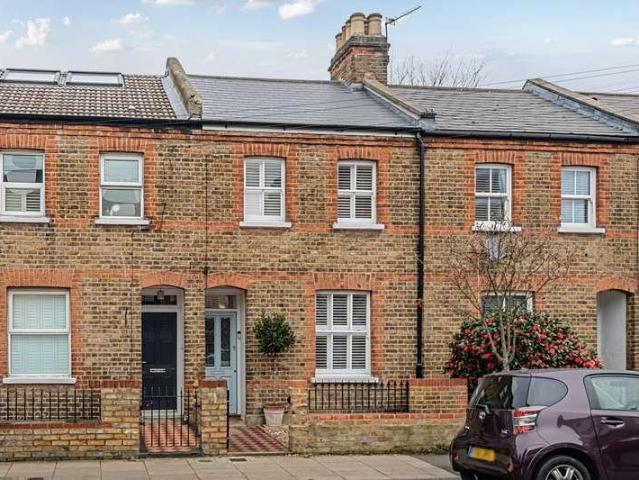 2 bed house for sale