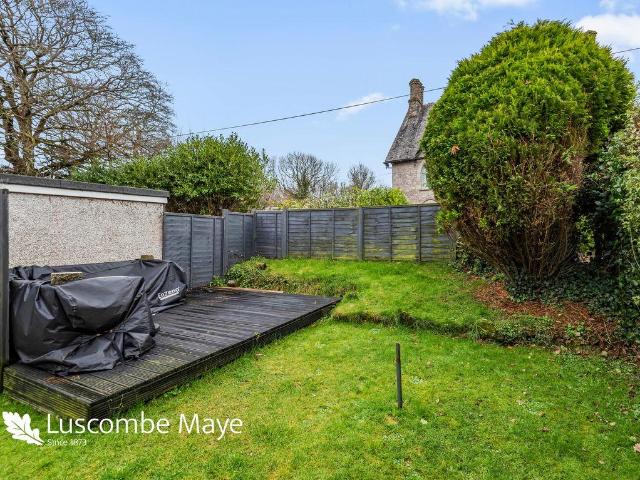 2 bed house for sale