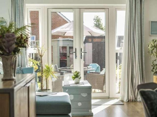 2 bed house for sale