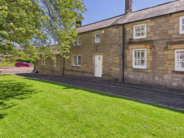 2 bed house for sale