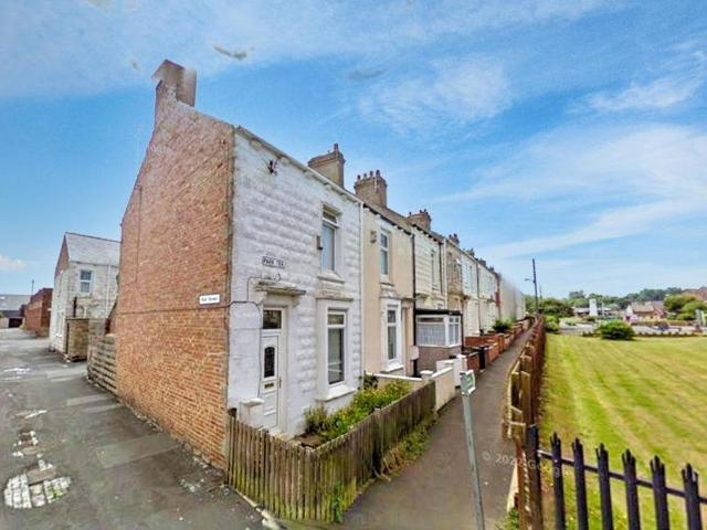 2 bed house for sale
