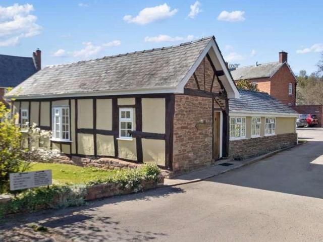 2 bed house for sale