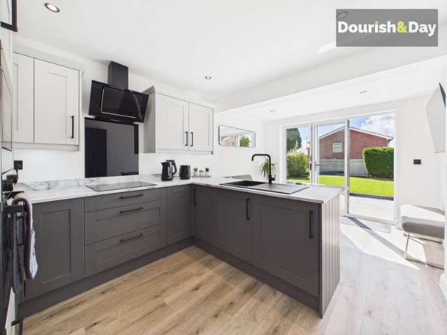2 bed house for sale