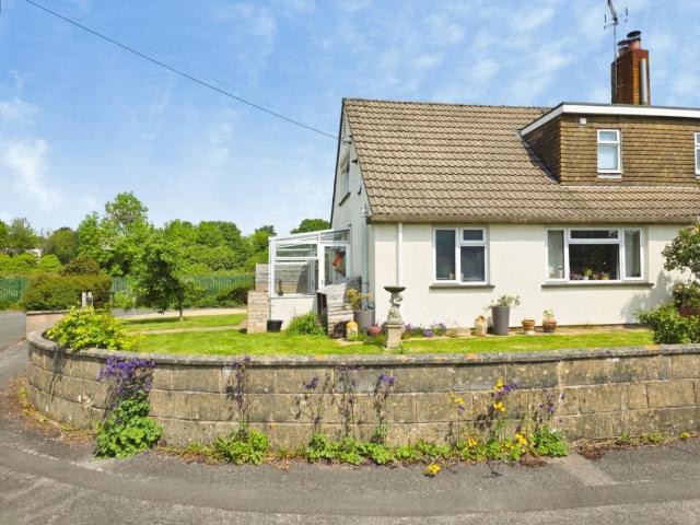2 bed house for sale
