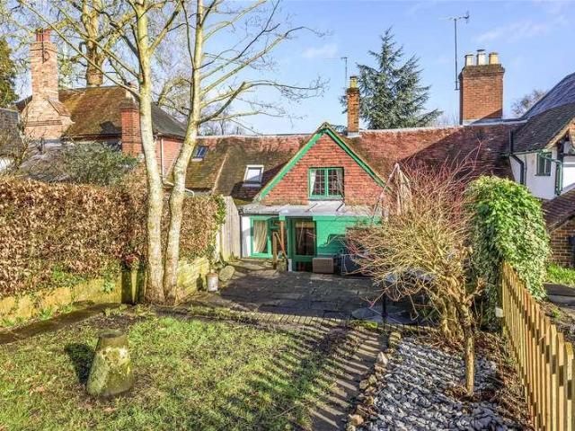2 bed house for sale
