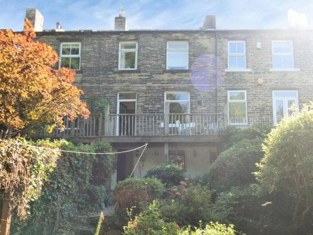 2 bed house for sale