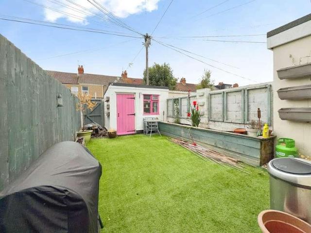 2 bed house for sale