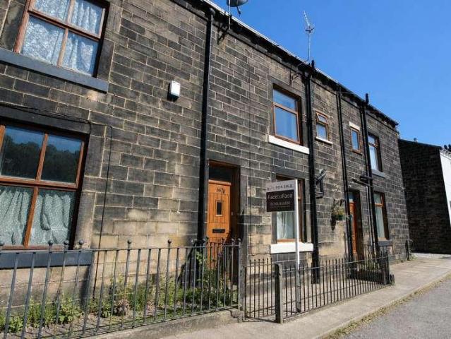 2 bed house for sale
