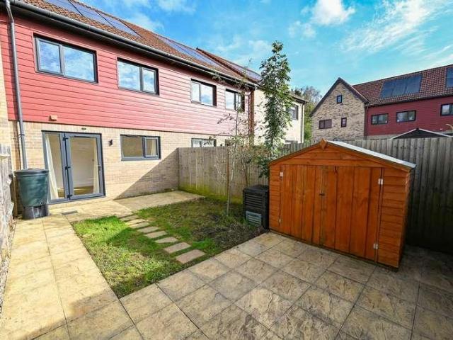2 bed house for sale