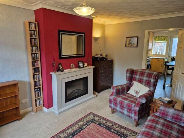 2 bed house for sale
