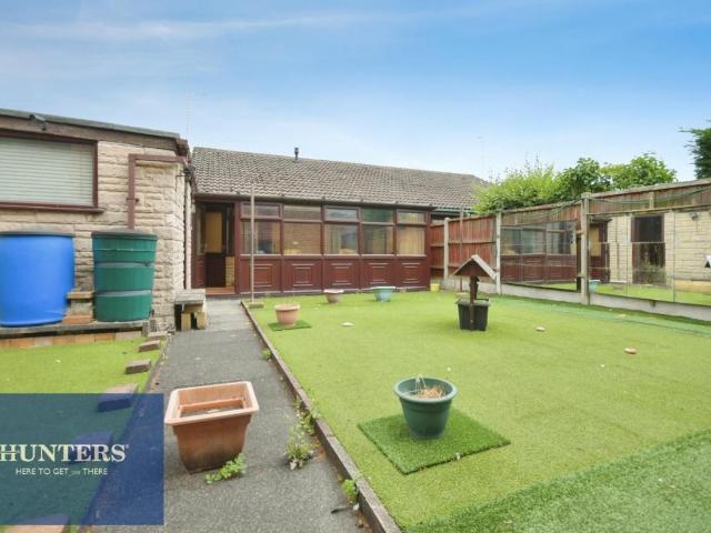 2 bed house for sale