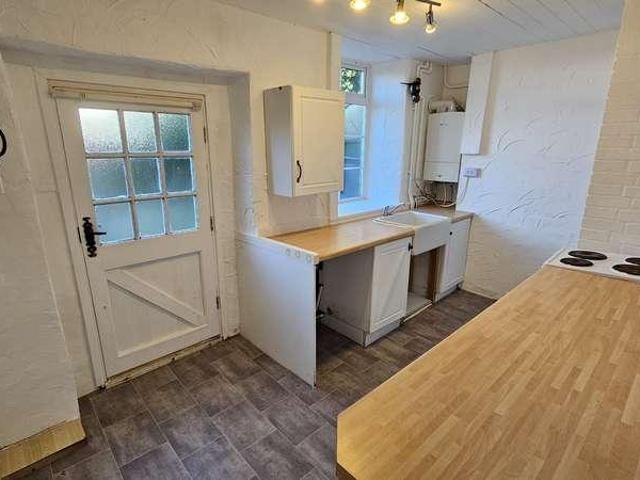 2 bed house for sale