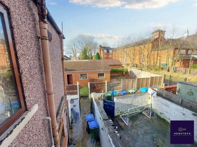 2 bed house for sale