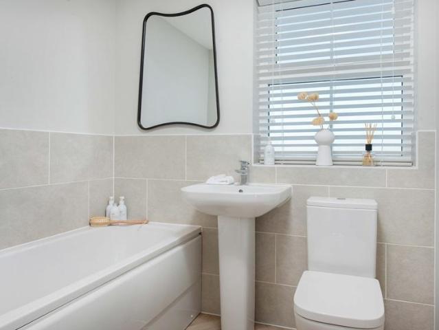 2 bed house for sale