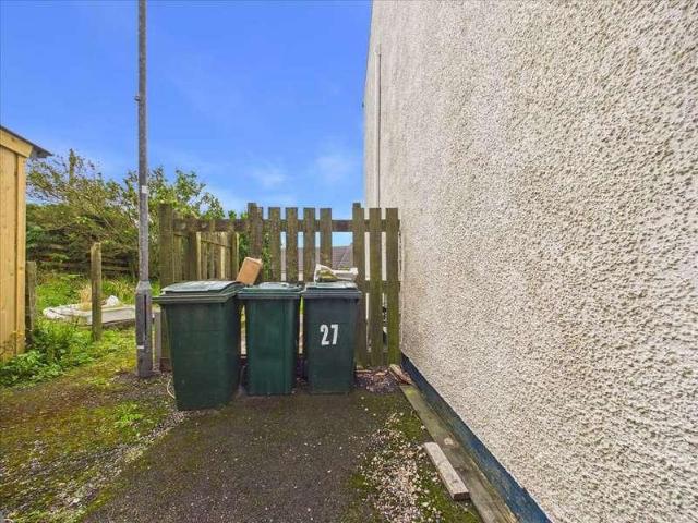 2 bed house for sale