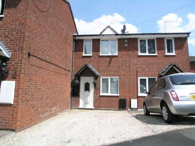2 bed house for sale