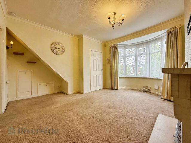 2 bed house for sale