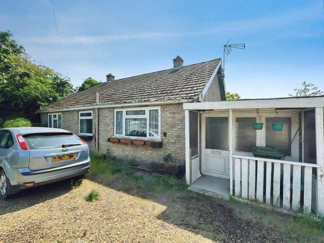 2 bed house for sale