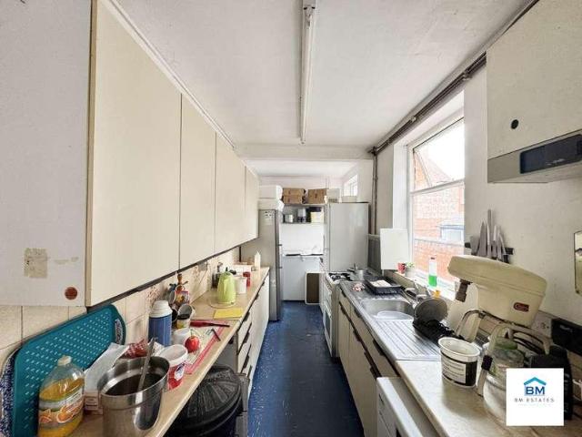 2 bed property for sale