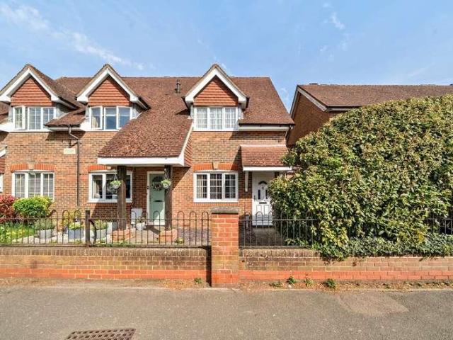 2 bed house for sale