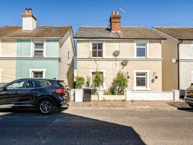 2 bed house for sale