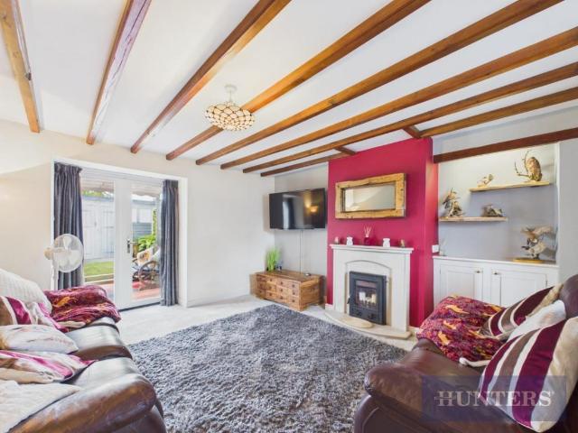 2 bed house for sale