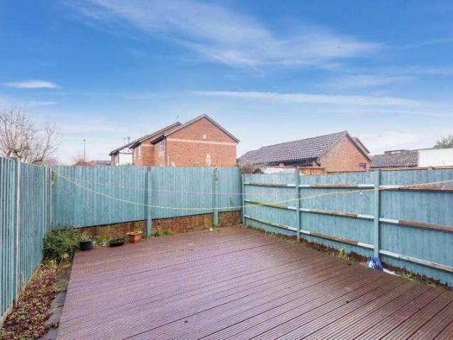2 bed house for sale
