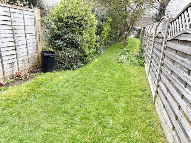 2 bed house for sale