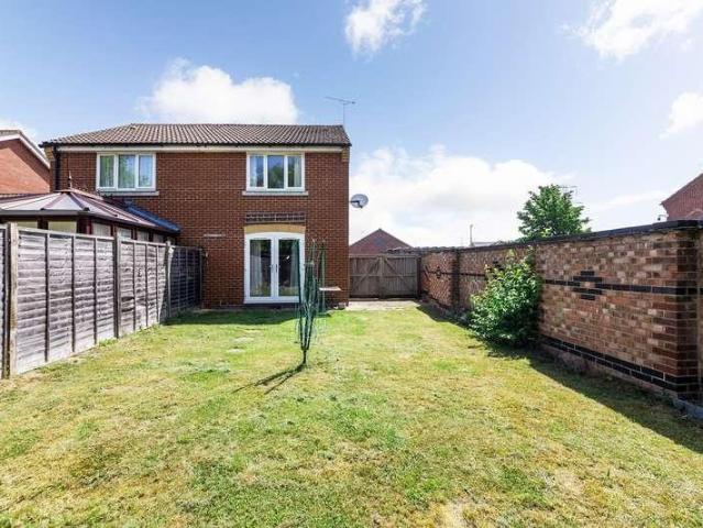 2 bed house for sale
