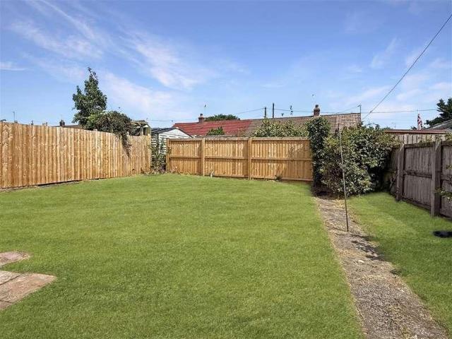 2 bed house for sale