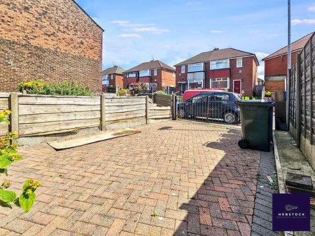 2 bed house for sale
