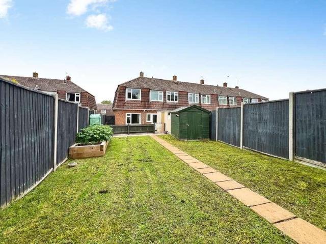 2 bed house for sale