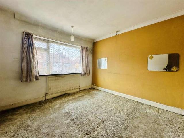 2 bed house for sale