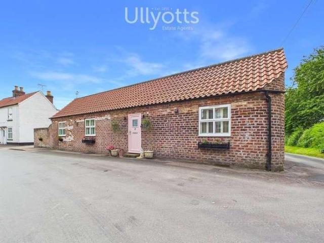 2 bed house for sale