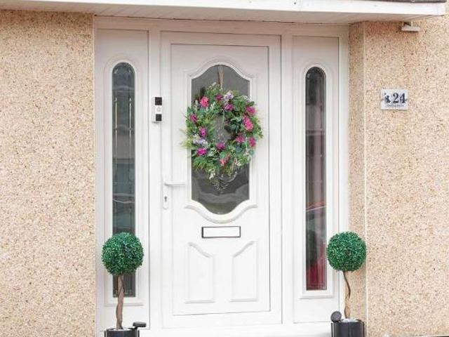 2 bed house for sale