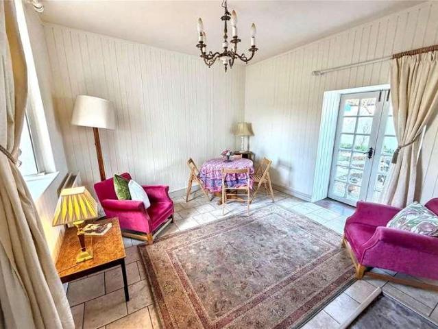 2 bed house for sale