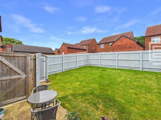 2 bed house for sale