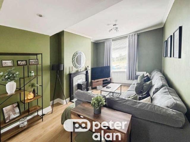 2 bed house for sale