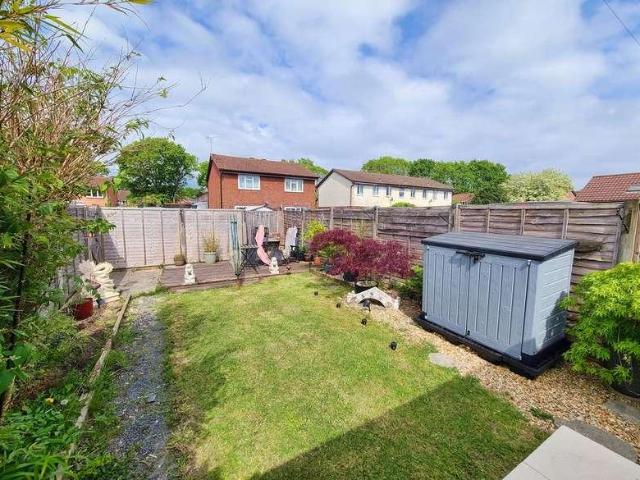 2 bed house for sale