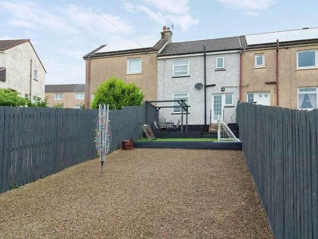 2 bed house for sale