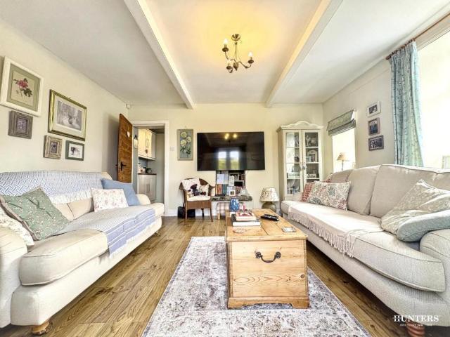 2 bed house for sale