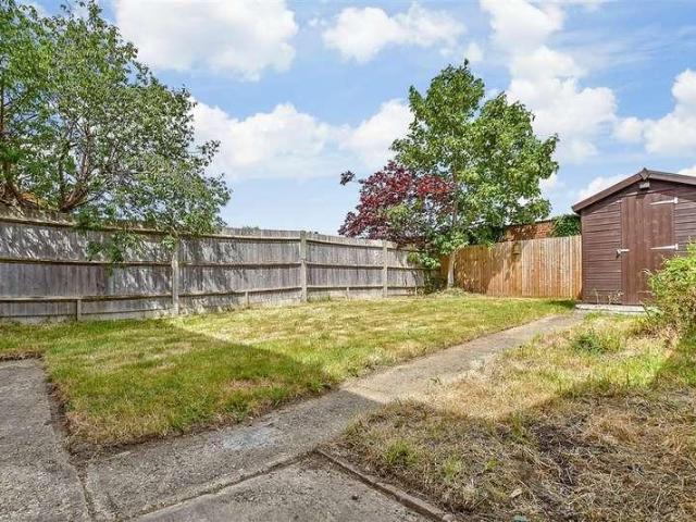2 bed house for sale