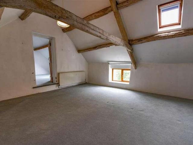2 bed house for sale