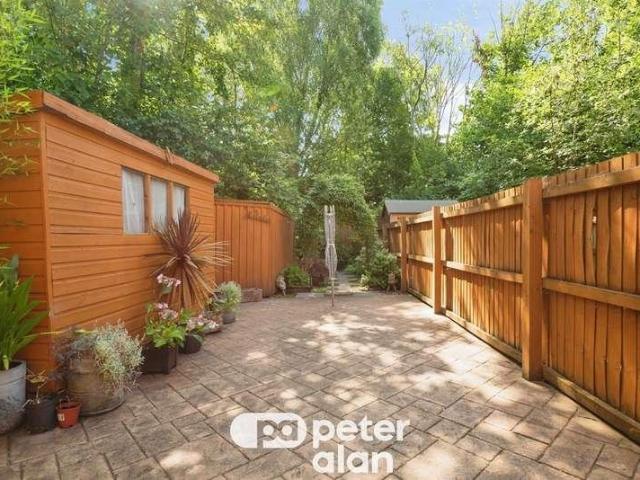 2 bed house for sale