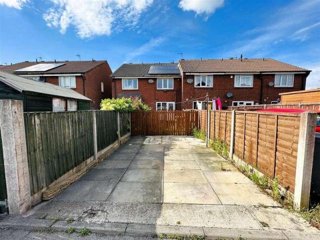 2 bed house for sale