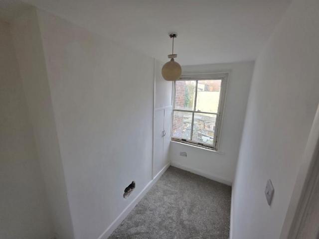 2 bed property for sale
