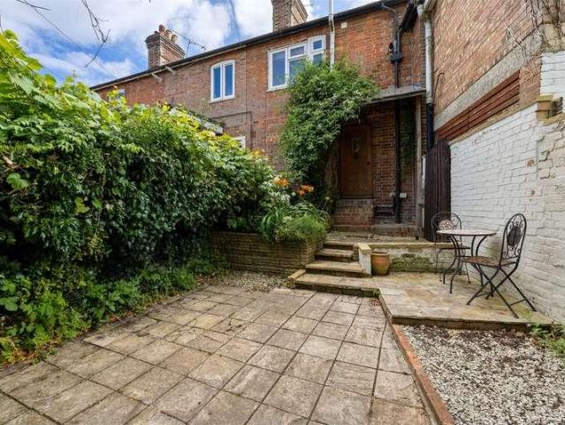 2 bed house for sale