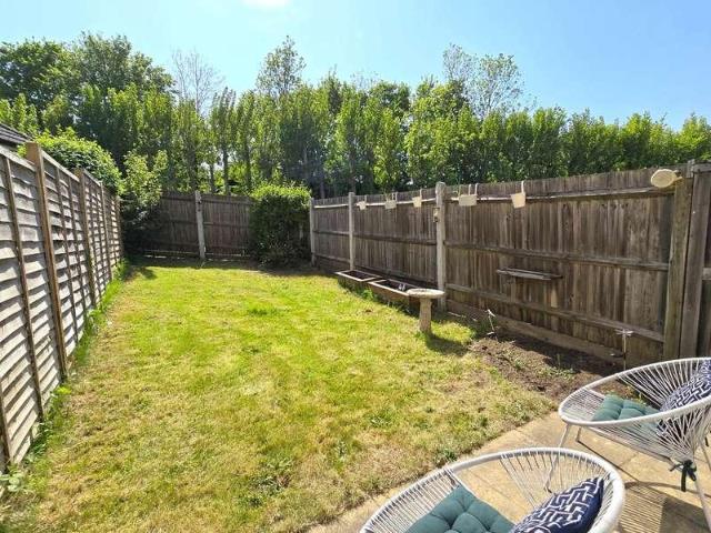2 bed house for sale