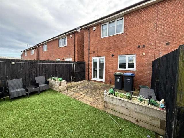 2 bed house for sale